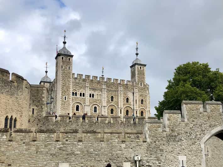 London: 2000 Years of London private walking tour with guide | GetYourGuide