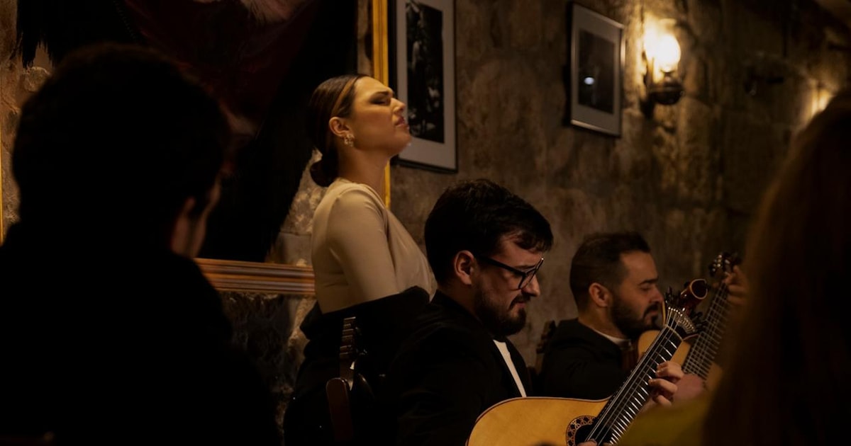 Porto: An Intimate Fado Show in a Historical Tavern | GetYourGuide