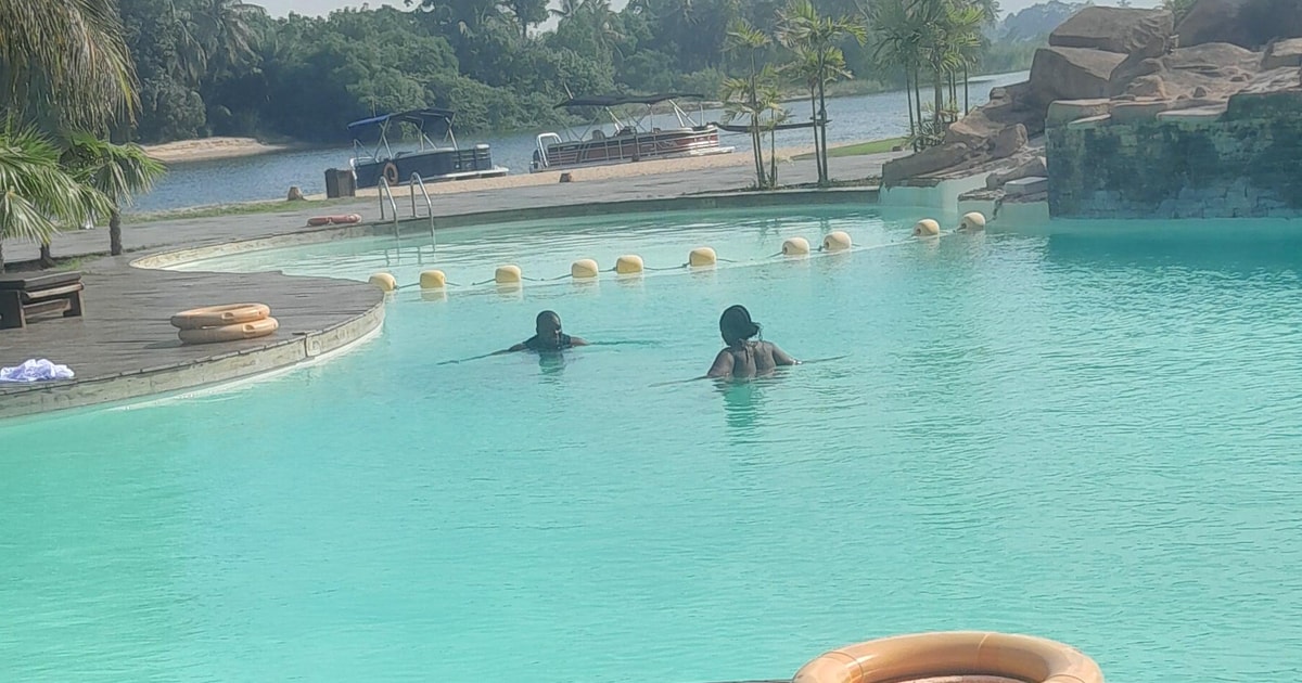 アクラ発：エイダ・アクア・サファリ・リゾート＋トレジャー・アイランド2日間 | GetYourGuide