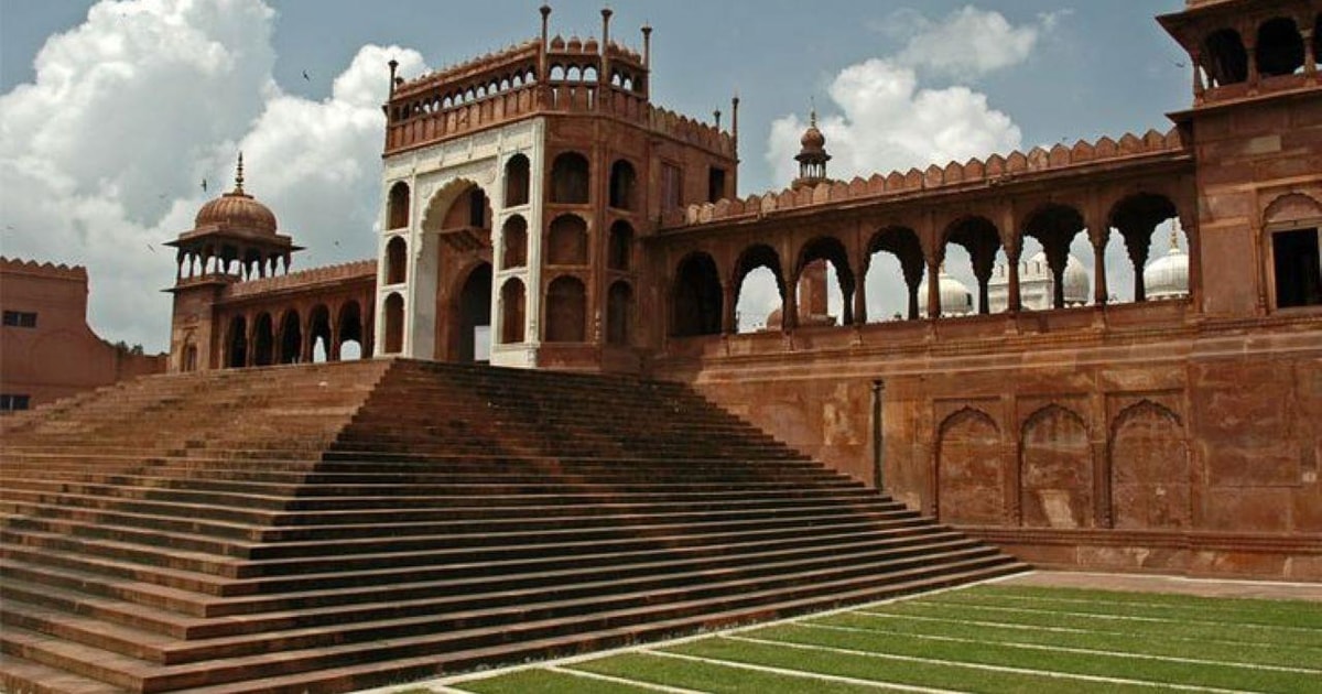 2-Day Aligarh Tour: History, Heritage & Shopping | GetYourGuide