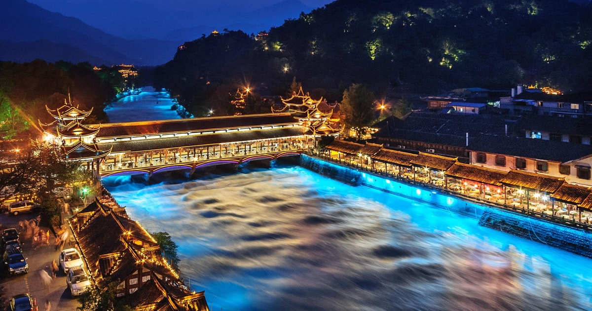 Chengdu: Jiuzhaigou, Dujiangyan und Emeishan - 9-tägige Tour | GetYourGuide