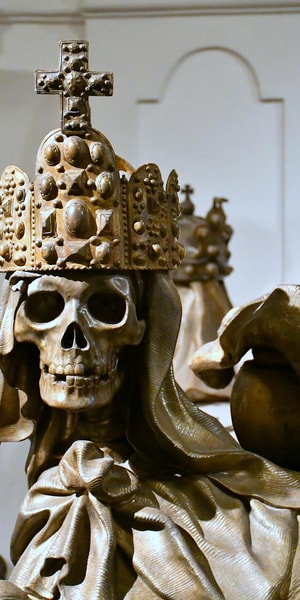 From Bones to Gods: Capuchin Crypt to Pantheon walking tour | GetYourGuide
