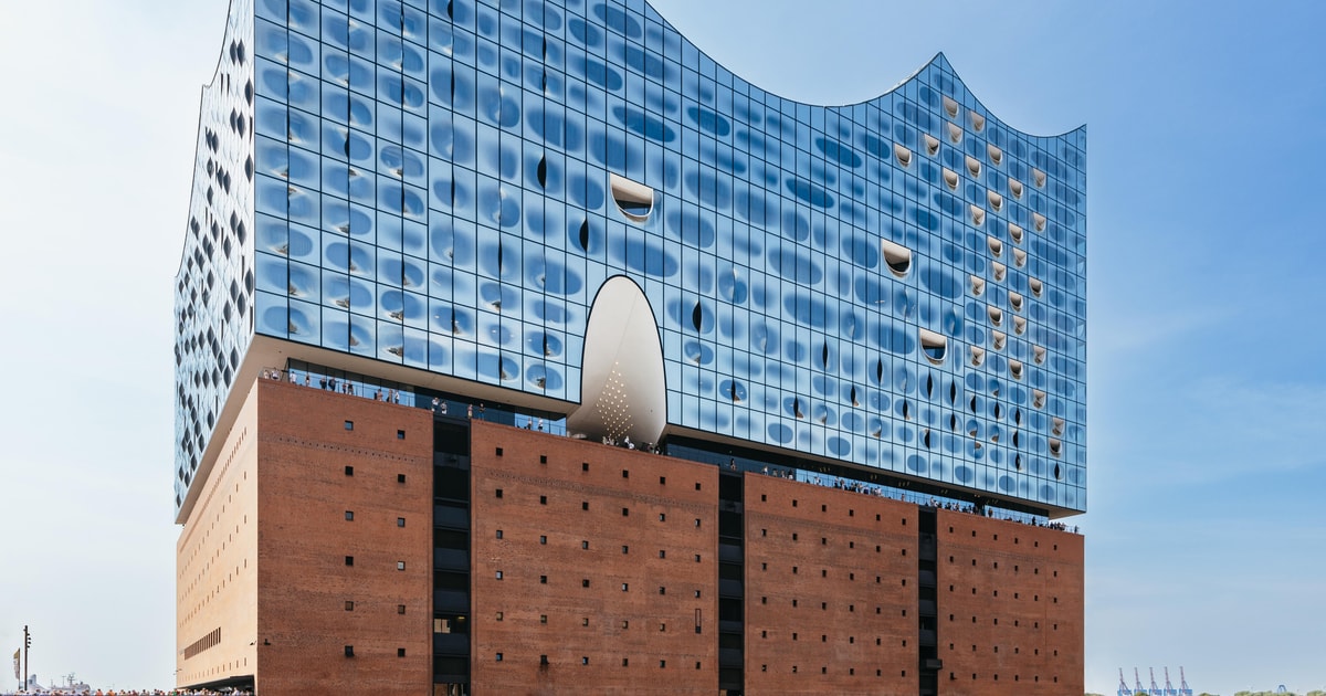 Hamburg: Guided Elbphilharmonie Introduction from Outside | GetYourGuide