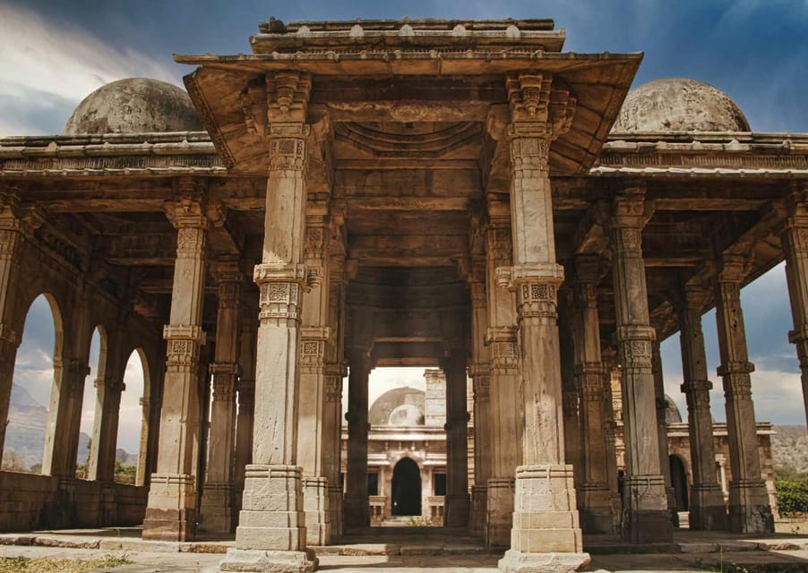 Champaner-Pavagadh Archaeological Park Day Trip by Car | GetYourGuide