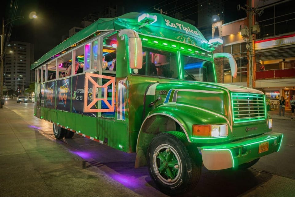 Cartagena: City Highlights Chiva Party Bus Tour de Noche | GetYourGuide
