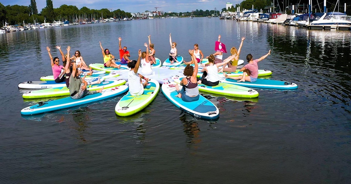 SUP Yoga (Stand-Up-Paddle Yoga) in Wiesbaden | GetYourGuide
