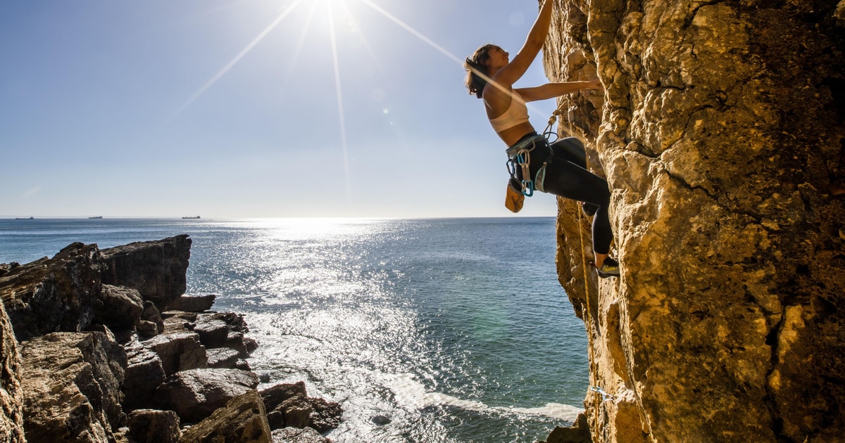 Cascais: Casa da Guia Rock Climbing Experience by the Sea | GetYourGuide