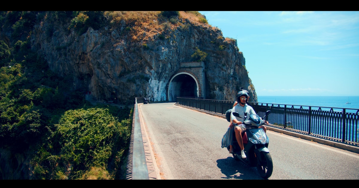 Sewaan skuter: kebebasan, sihir dan pengembaraan pada dua roda | GetYourGuide