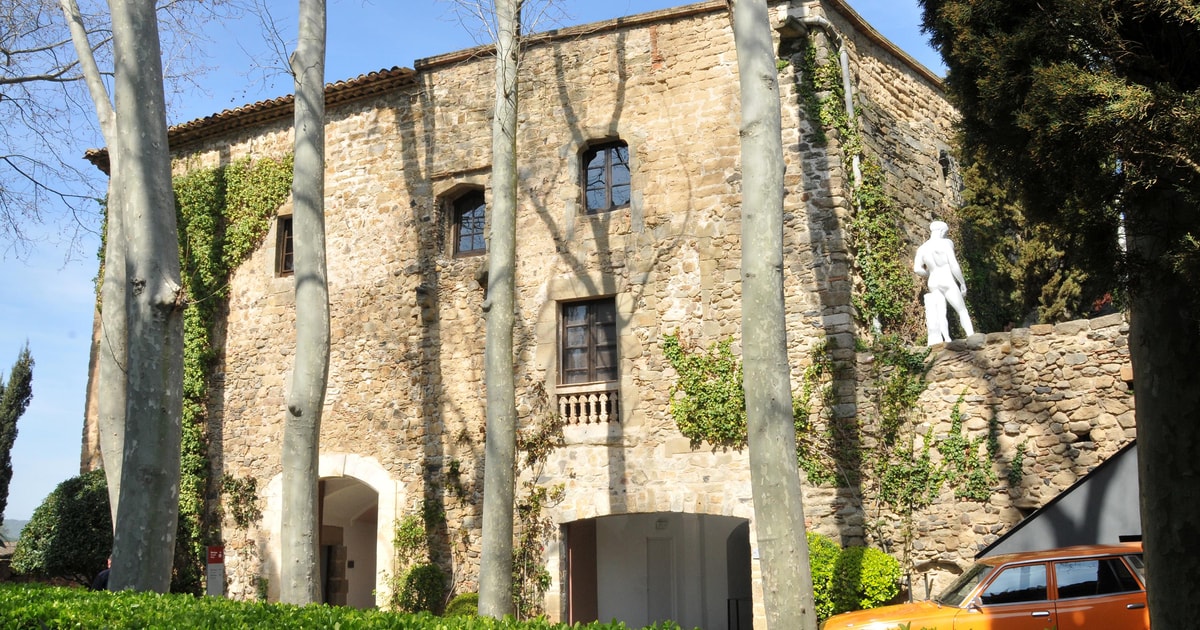 From Barcelona: Dalí, Food & Wine day trip with Tastings | GetYourGuide