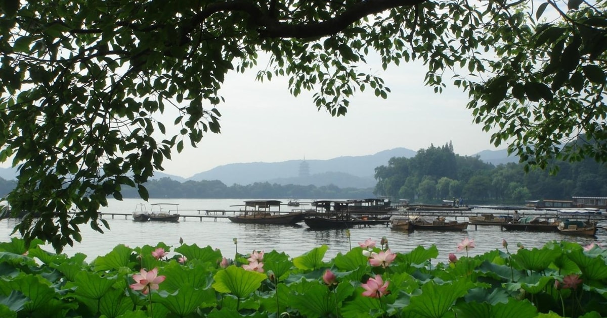 Hangzhou 1 day Tour: West Lake, Lingyin & Leifeng Pagoda | GetYourGuide