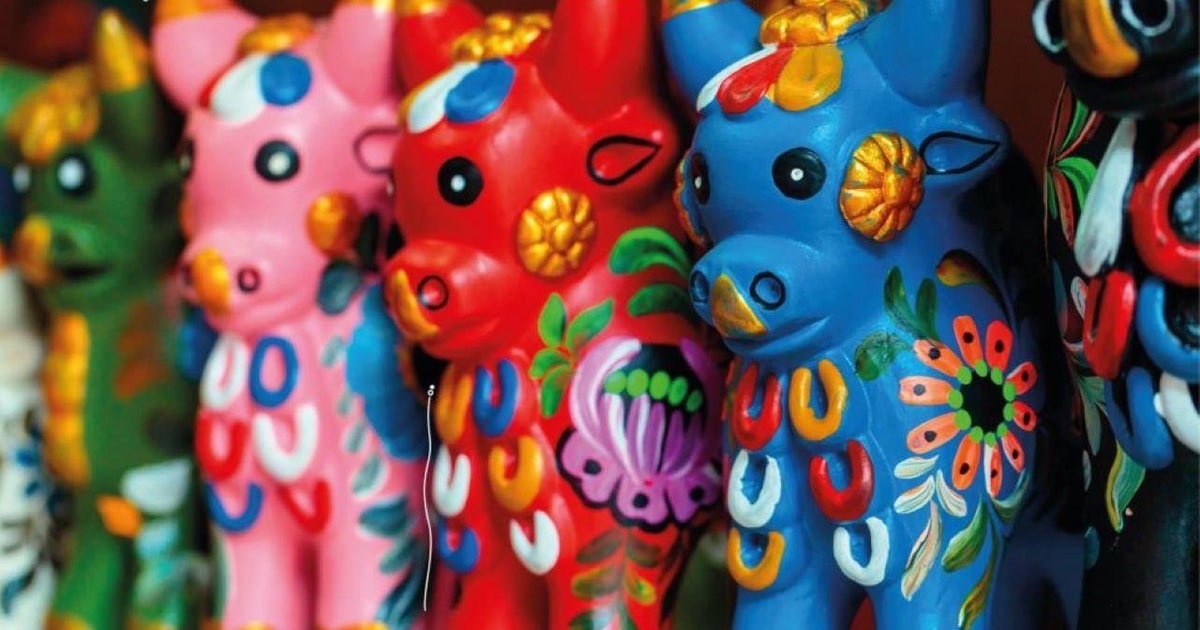 Cusco: Paint your own Torito of Pucara | Art and Culture| | GetYourGuide