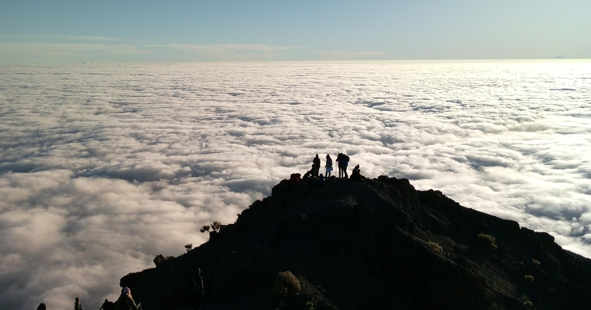 Mount Rinjani Trekking 2D/1N Gipfel | GetYourGuide