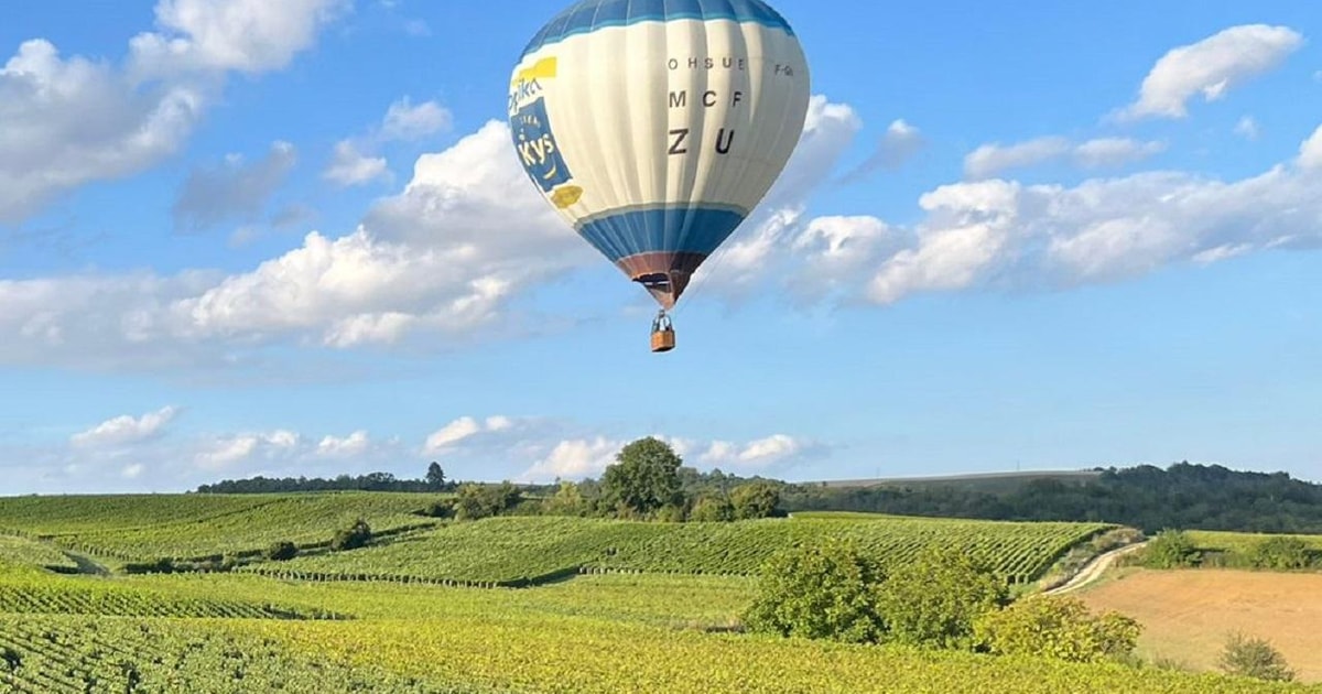 Reims (Pouillon) : Hot Air Balloon Flight with Champagne | GetYourGuide