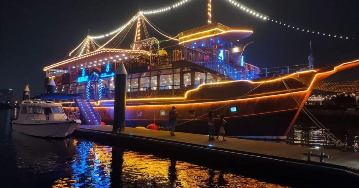 Dubai: Al Seef Dhow Cruise with Dinner and Live Shows | GetYourGuide