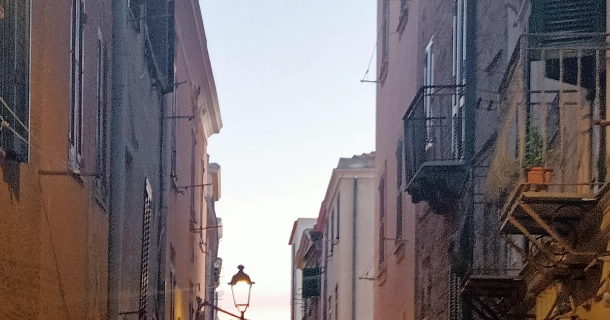 Alghero: walking tours around the ancient city | GetYourGuide