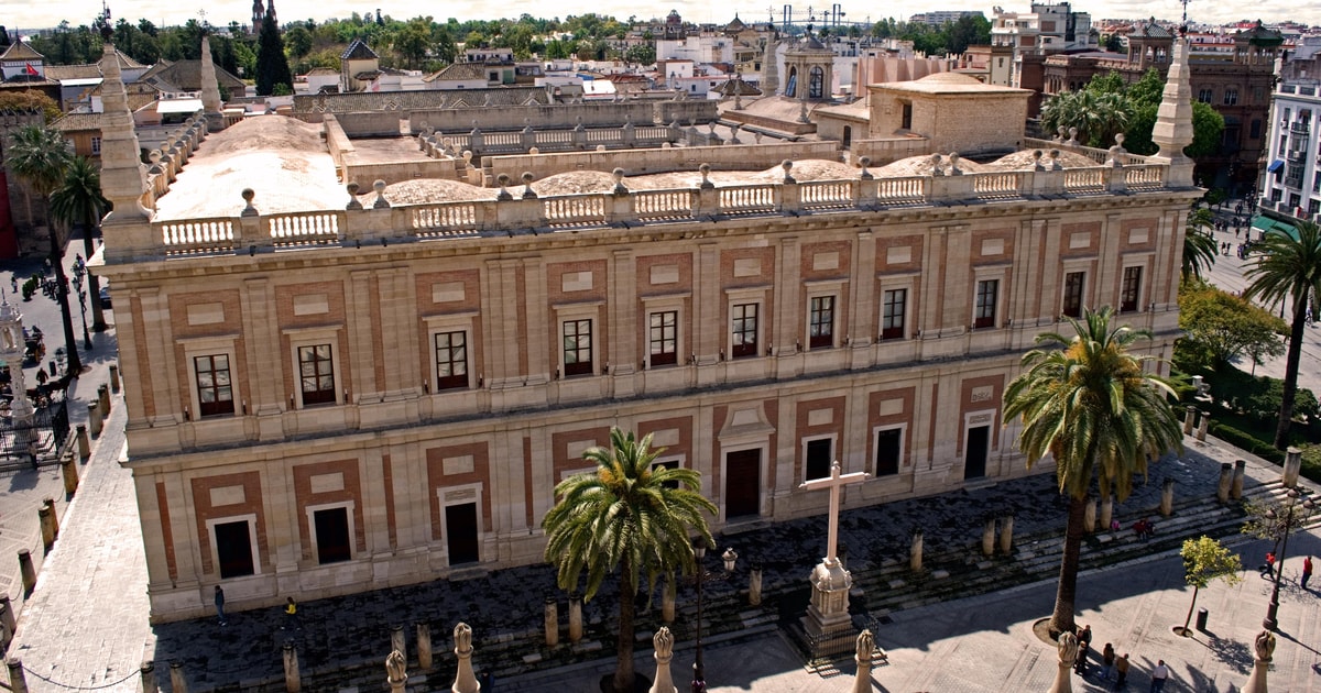 Séville : Archives des Indes visite guidée | GetYourGuide