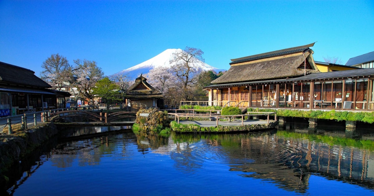 Fuji Day Tour: Lake Kawaguchi & Lake Yamanaka Hot Spring | GetYourGuide