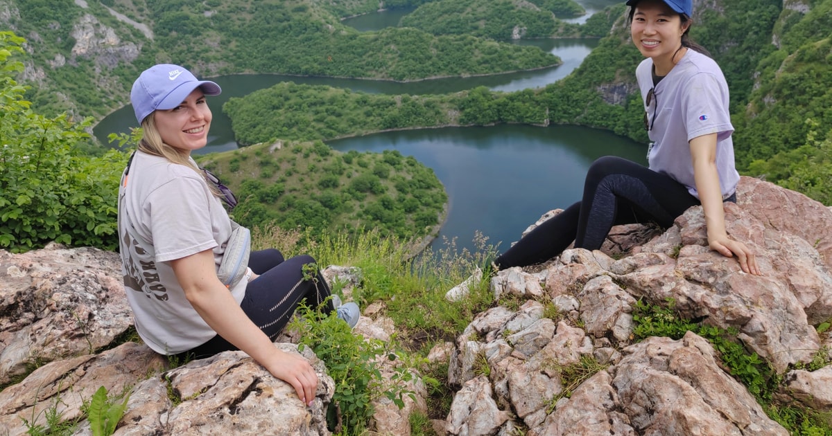 Serbia: Excursión al Cañón de Uvac con cueva de hielo y paseo en barco ...