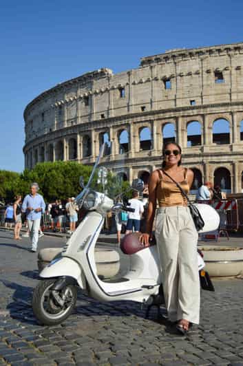 Rome: Vespa scooter tour "When in Rome" | GetYourGuide