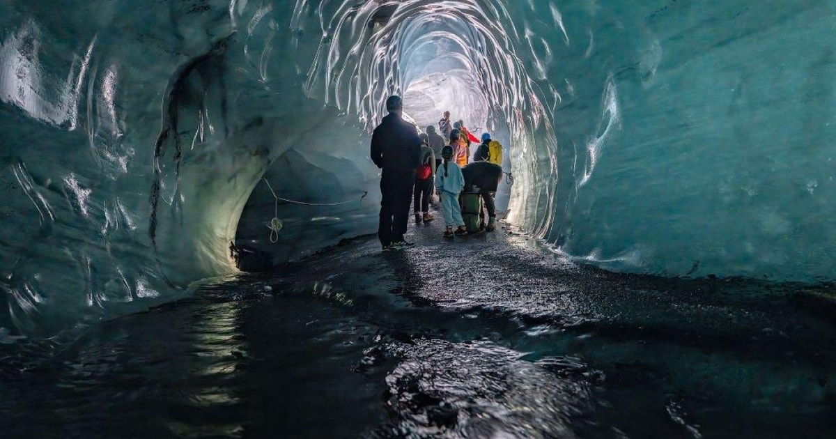 Da Reykjavik: Grotta di ghiaccio di Katla e tour della costa ...