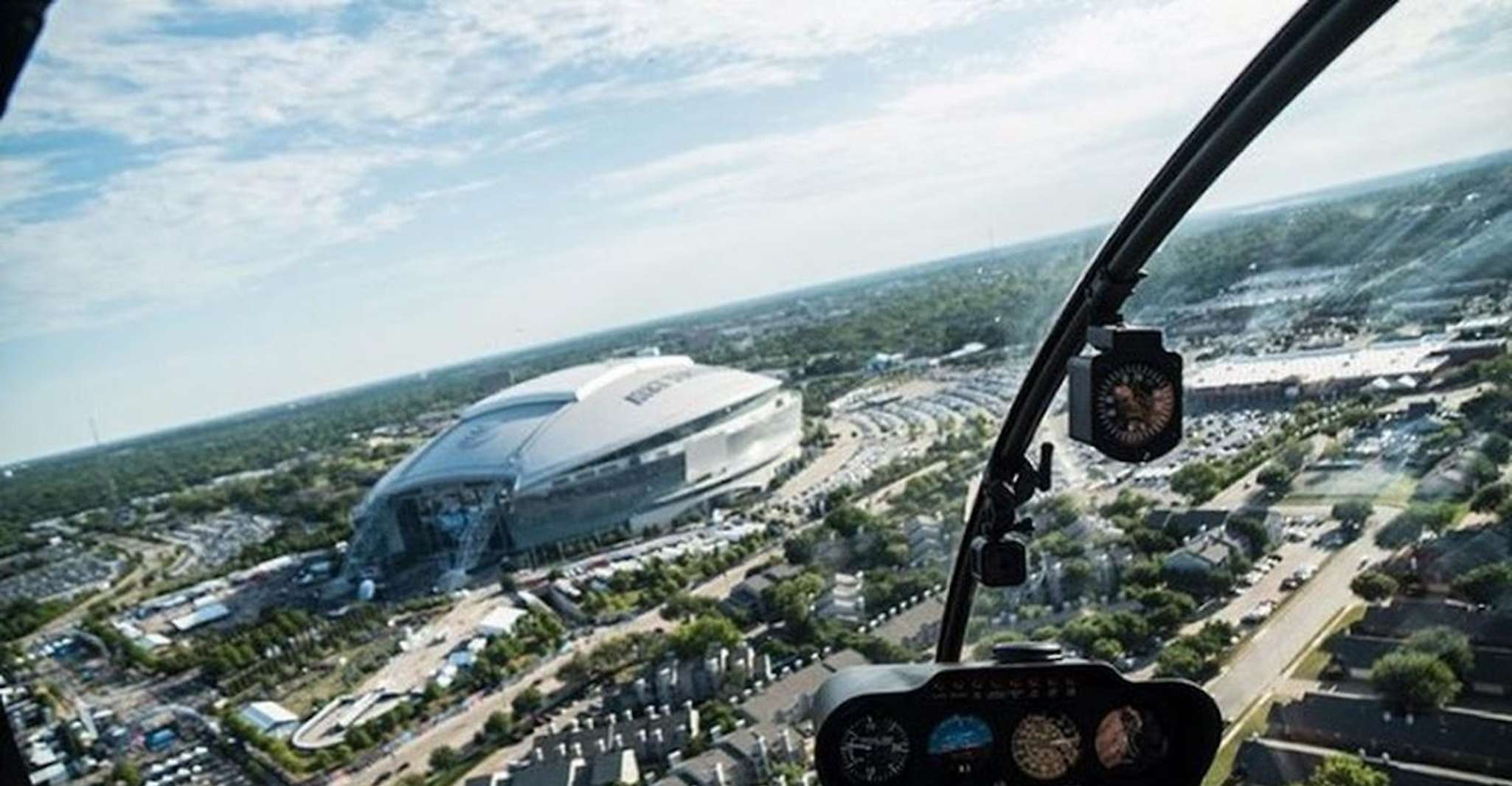 Dallas, Helicopter Tour of Dallas with Pilot-Guide | Adventure in Dallas