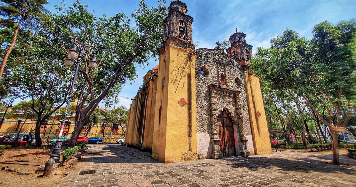 ARCHITECTURAL TOUR in Coyoacán - small groups | GetYourGuide