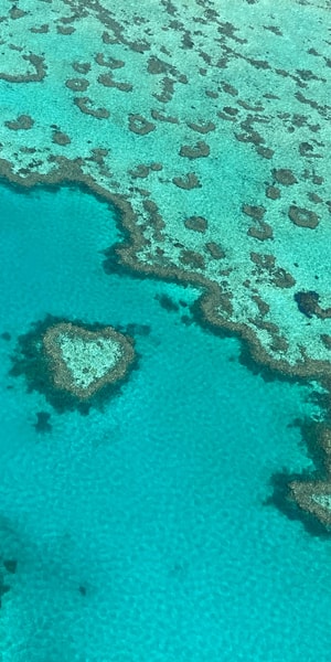 Airlie Beach: Whitsundays & Great Barrier Reef Scenic Flight | GetYourGuide