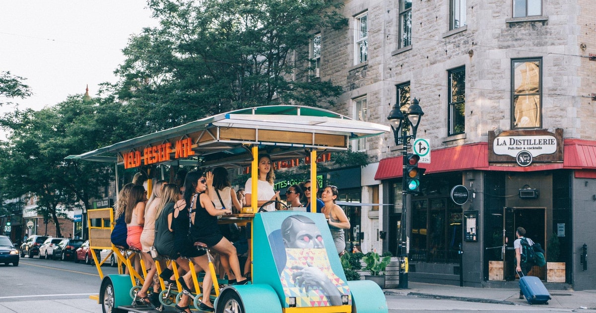 Montreal Velofestif: Fiesta en Bicicleta con 2 Paradas en Bar ...
