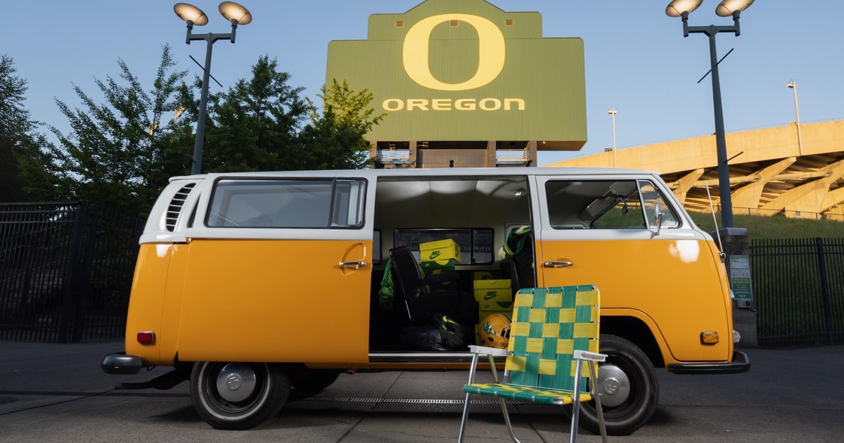 Eugene: Private Tours in a Vintage VW Bus | GetYourGuide