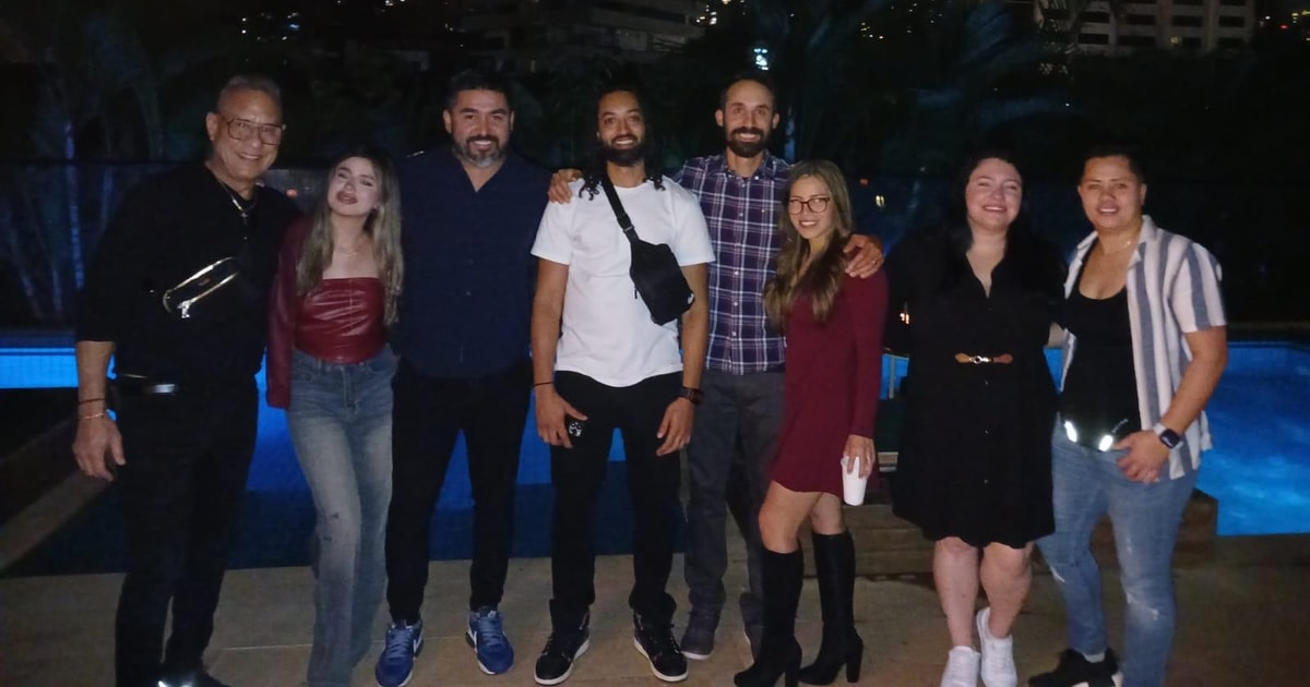 Medellín Provenza: Guided Social Night & Party Like a Local | GetYourGuide
