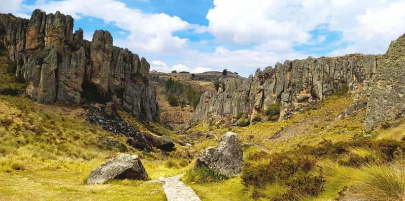 Desde Cajamarca || Complejo Arqueológico de Cumbemayo || | GetYourGuide