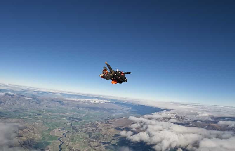 From Queenstown: Skydive Wanaka 9,000, 12,000 or 15,000ft | GetYourGuide