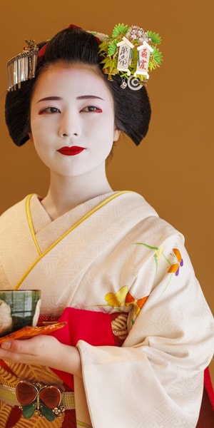 Kyoto: Exclusive Geisha Show in Gion with Tea Ceremony | GetYourGuide