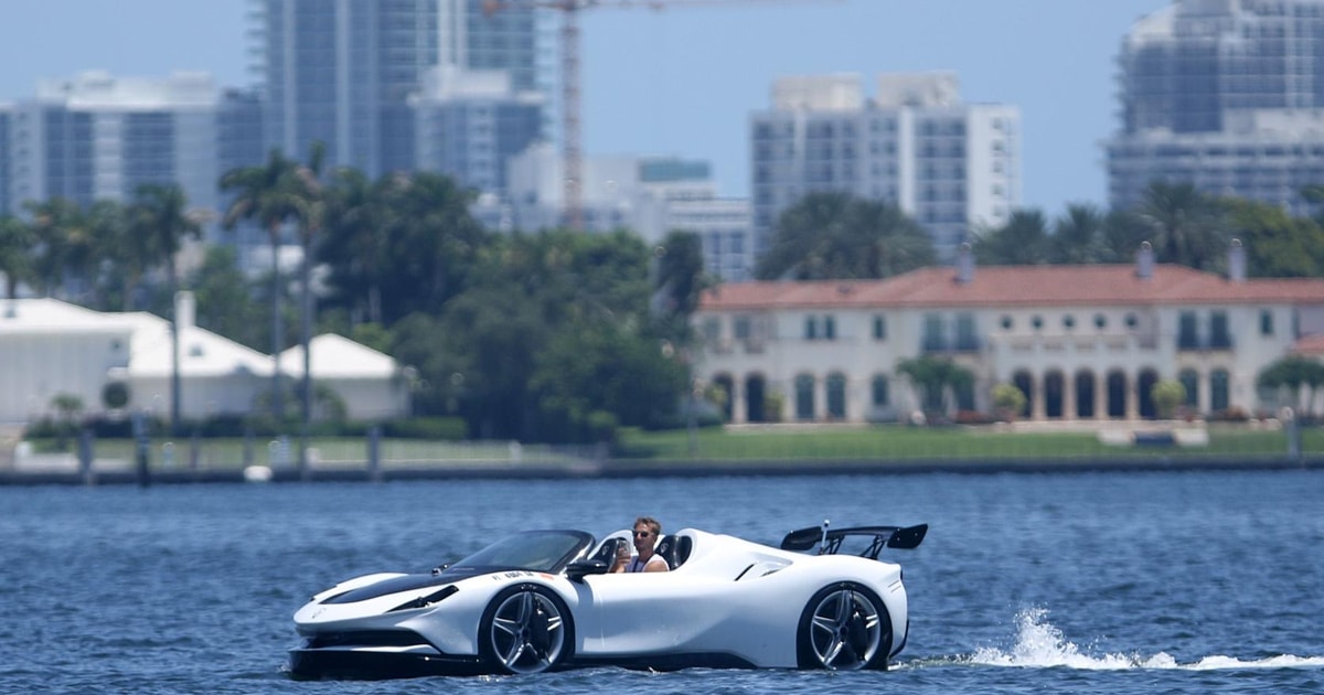 Miami Beach: Jetcar Thrill Ride with Boat Tour | GetYourGuide