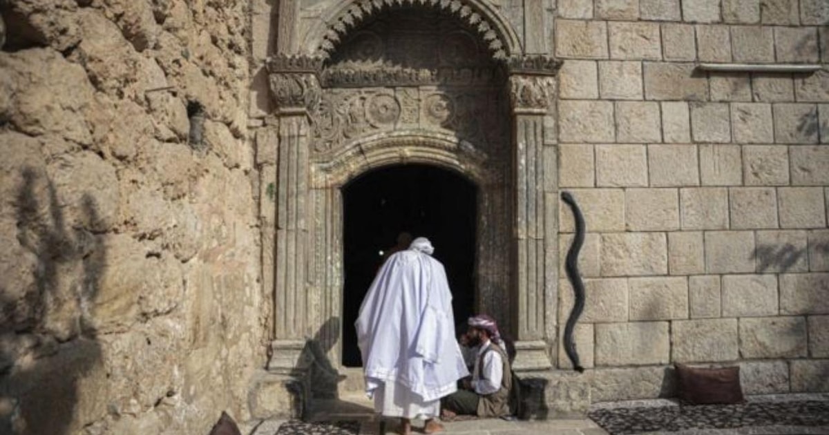 Duhok: Templo de Lalish, Monasterio de Rabban Hormizd ، Alqosh ...