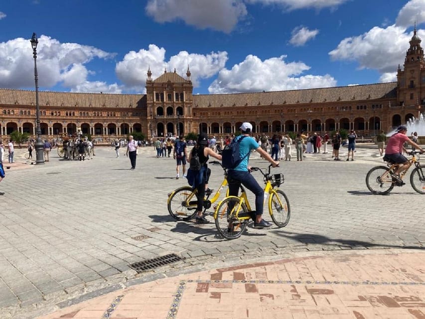 Ruta en E-Bike por Sevilla | GetYourGuide