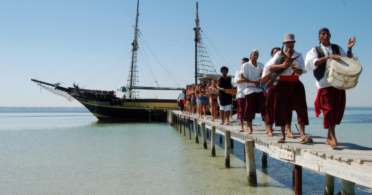 Djerba : Croisière au coucher du soleil et aventure en mer | GetYourGuide