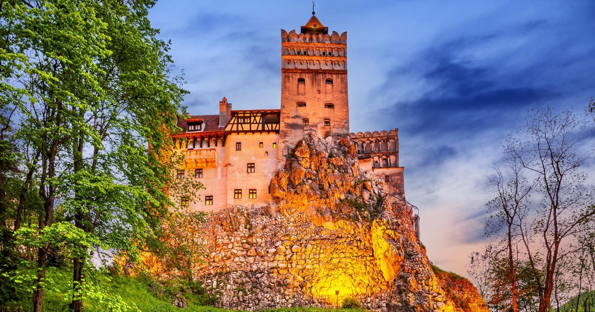 Bukareste: Peles pils, Drakulas pils un Brasovas dienas ceļojums ...