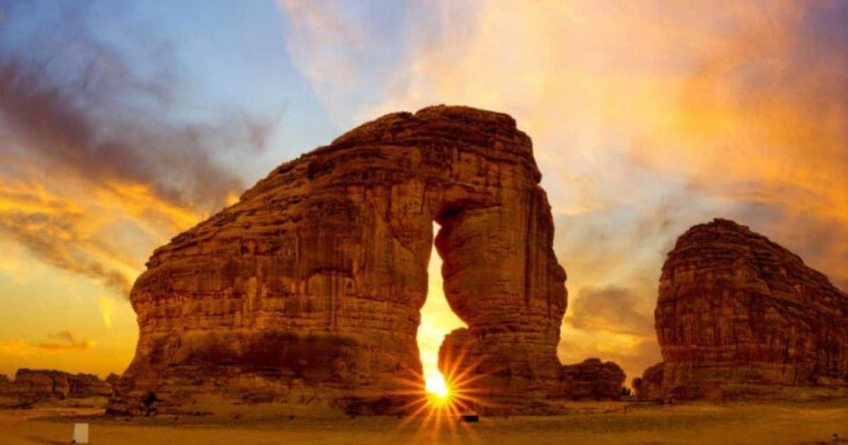 Saudi Arabia: AlUla Day Tour With Lunch | GetYourGuide