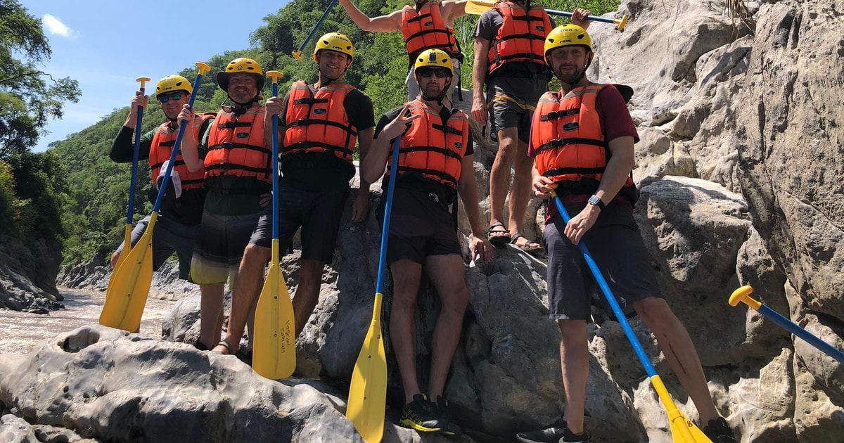 Perjalanan Cuernavaca: Berakit ke Perairan yang Deras dan Kota yang ...