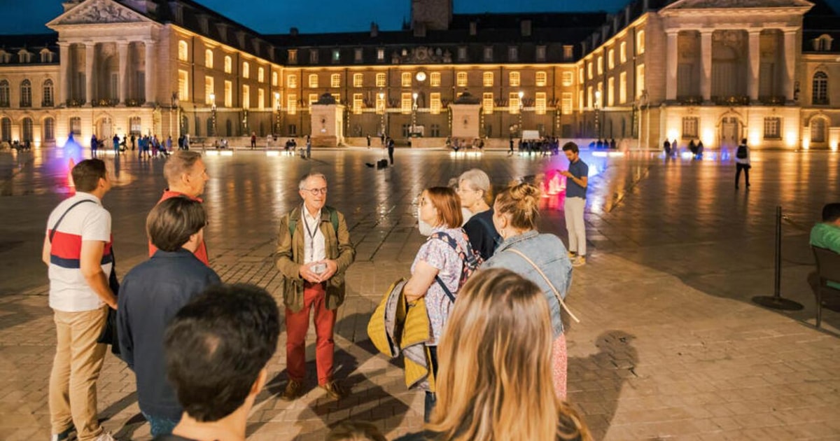 Dijon: tour nocturno en francés | GetYourGuide