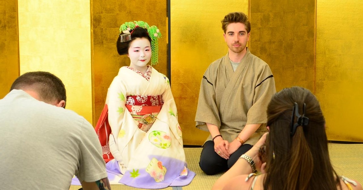 Kyoto: Meet-and-Greet, Maiko Show and Experience | GetYourGuide