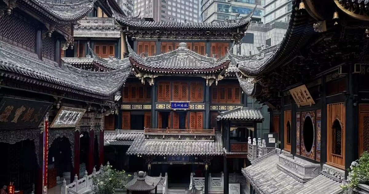 Chongqing: Kui Xing Tower, Old Towns & Yangtze Cruise Tour | GetYourGuide