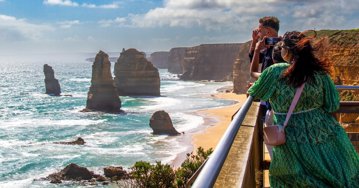 Great Ocean Road Tour w/ Deluxe Minibus & Top-Rated Guide | GetYourGuide