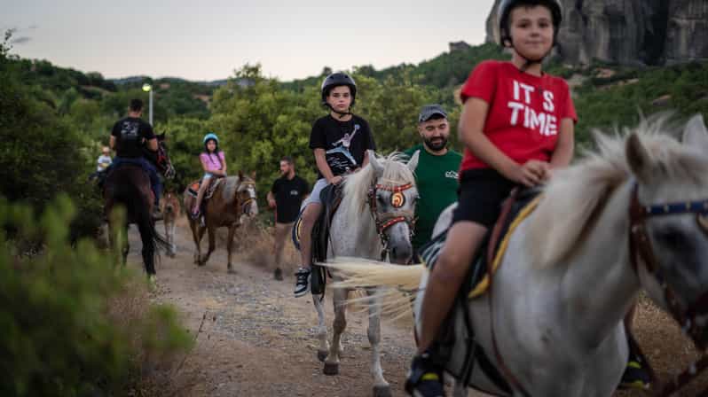 Kastraki: Meteora Naplemente lovaglás | GetYourGuide