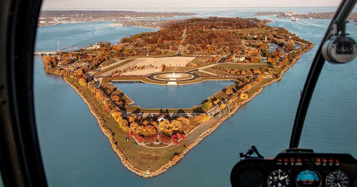 Detroit: Helicopter Skyline Tour | GetYourGuide