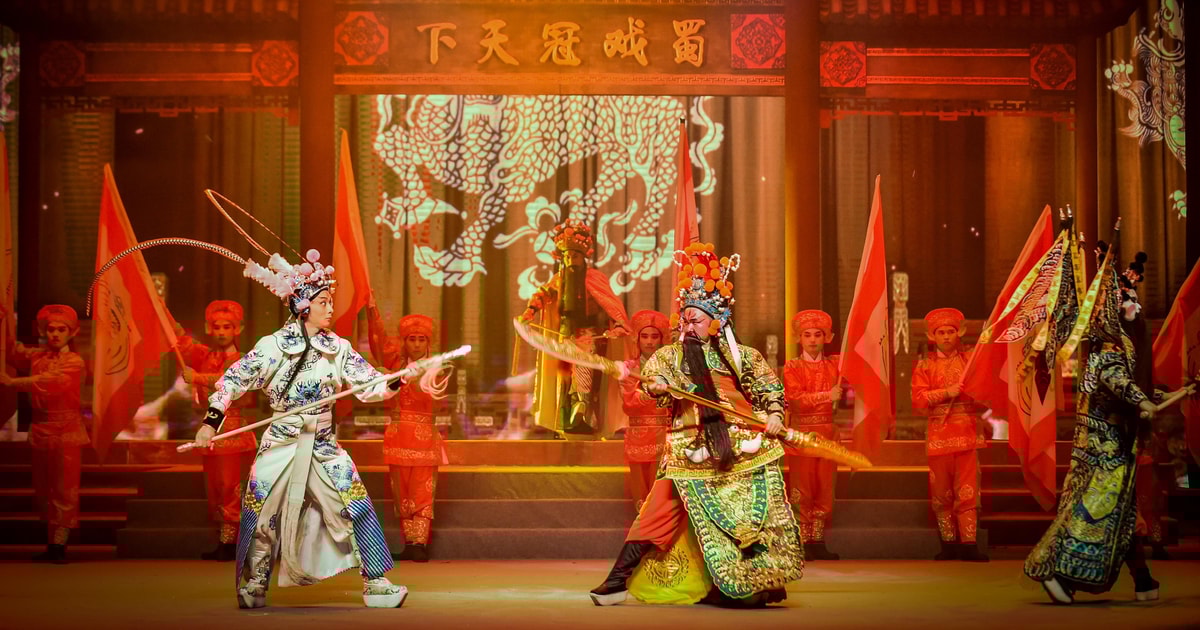 Chengdu: Classic Sichuan Opera Show Furong Guocui & free tea | GetYourGuide