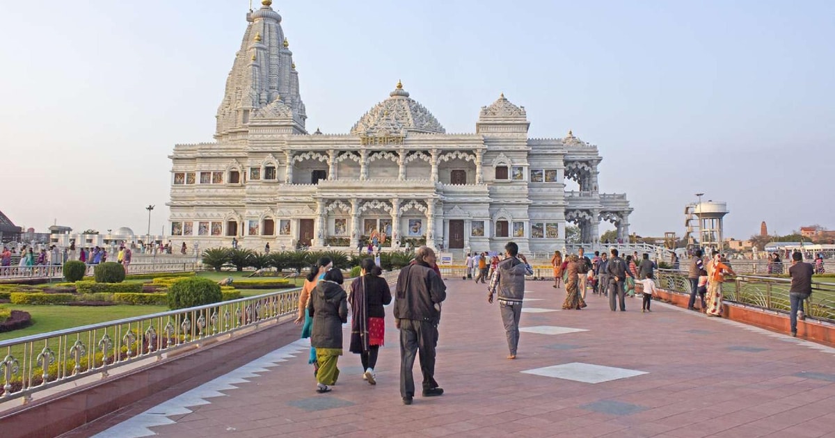 Vanuit Delhi: privé-dagtour naar de Taj Mahal, Mathura en Vrindavan ...