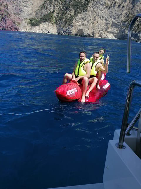 Portovenere: Palmaria, Tino, Tinetto boat trip with lunch | GetYourGuide