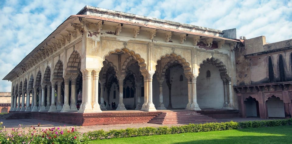 Agra: Taj Mahal Tour With Traditional Indian Dress | GetYourGuide
